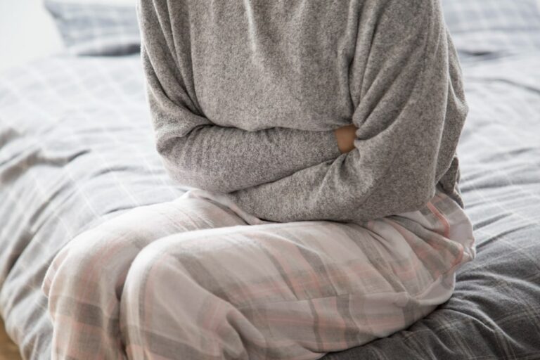 Quais são os sintomas de pedra na vesícula? O que causa? Quais são os sintomas de pedra na vesícula? O que causa?